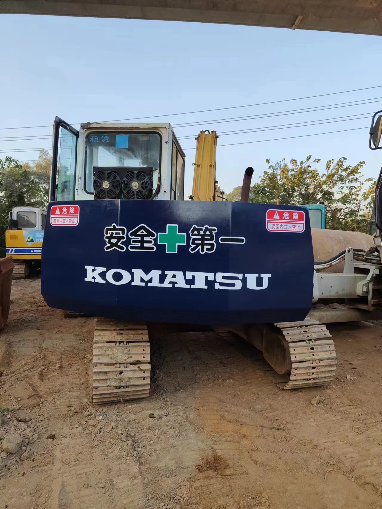 Komatsu PC60-6 Excavator - 长沙迦韦机械-长沙迦韦进出口贸易有限公司